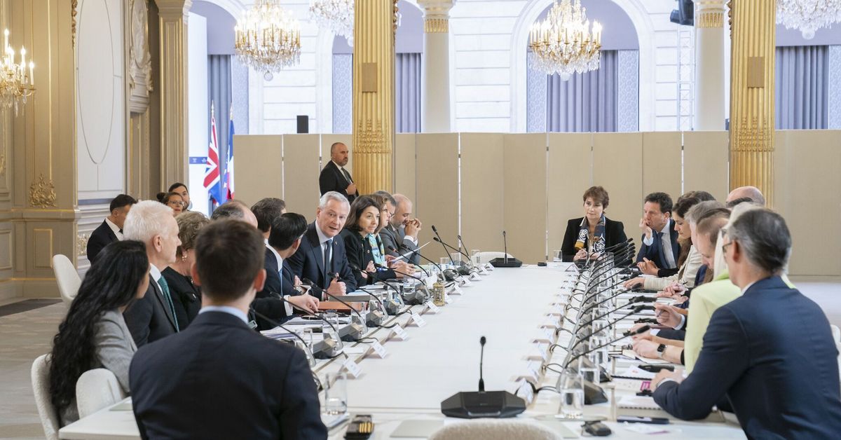 PM Rishi Sunak wrote to the President of the Chamber Fabienne Viala ...